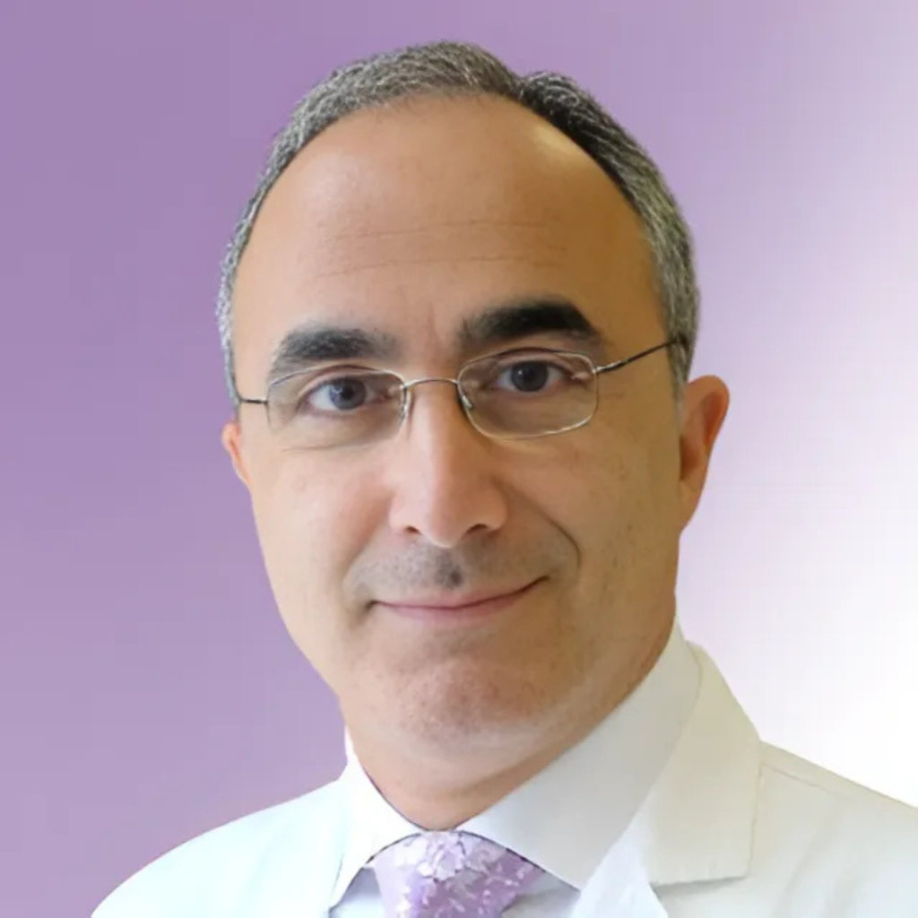 Dr . Tarek Saleh - Obesity Care Clinic